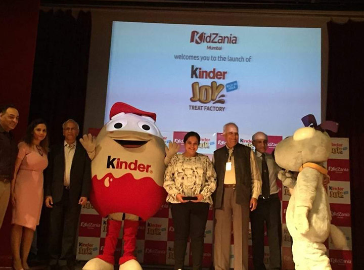 ᐅ Kinder Joy présente Kinder Joy Treat Factory à KidZania Mumbai l ...
