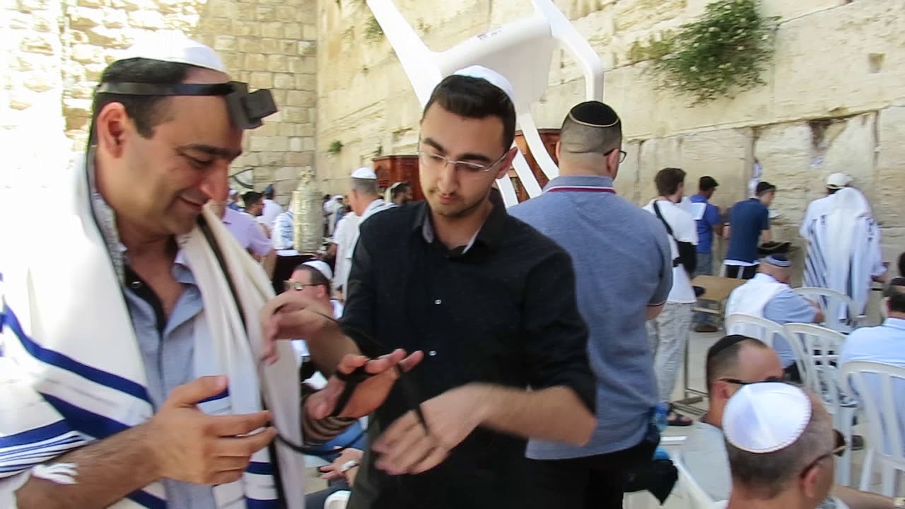 ᐅ St Catherine date : 7 traditions surprenantes à découvrir