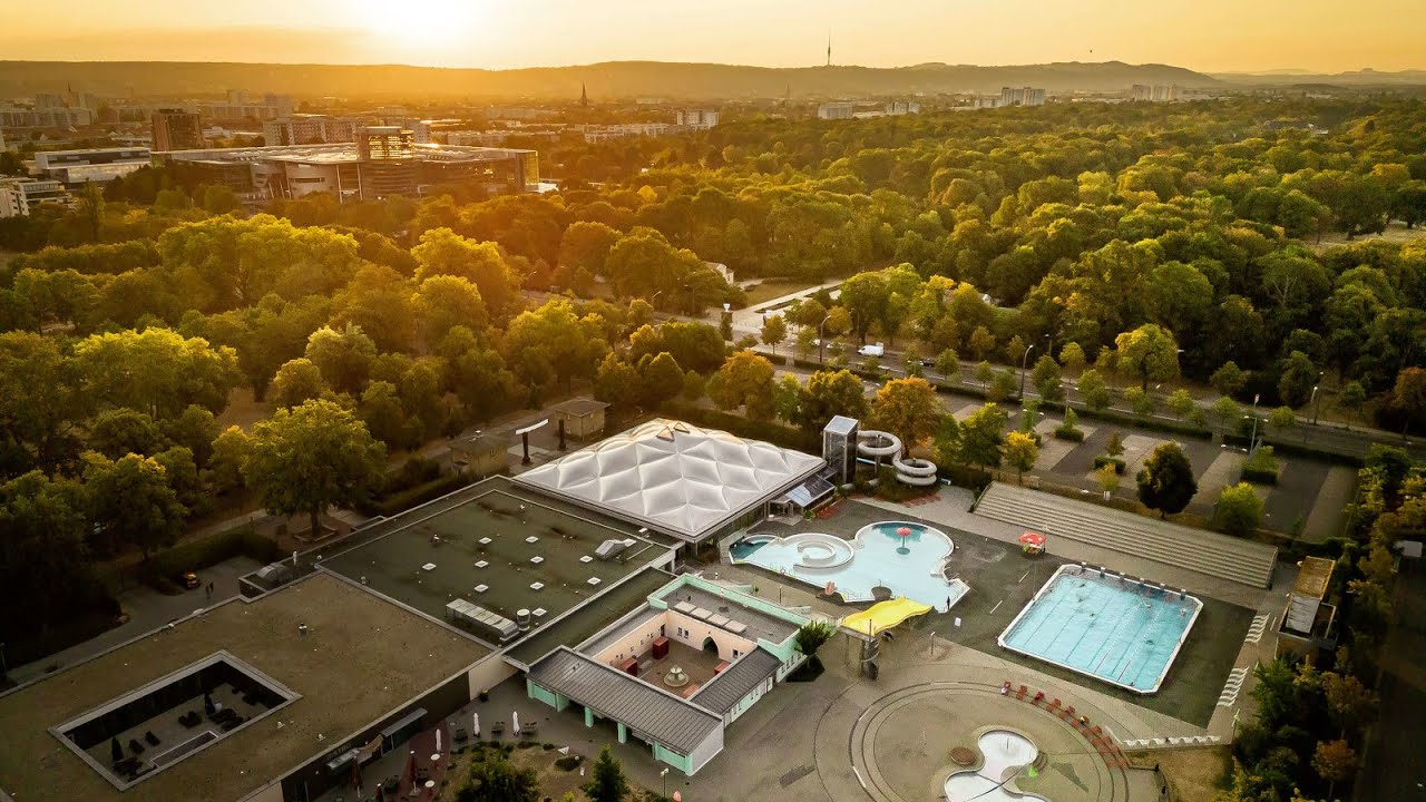 ᐅ Schwimmbad Dresden: 5 Tipps für den perfekten Badespaß